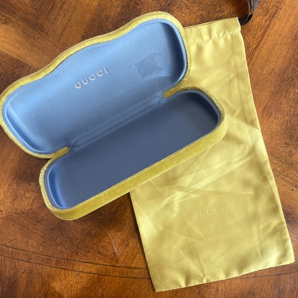 Gucci | Accessories | Gucci Olive Velvet Glasses Case With Gold Pouch ...